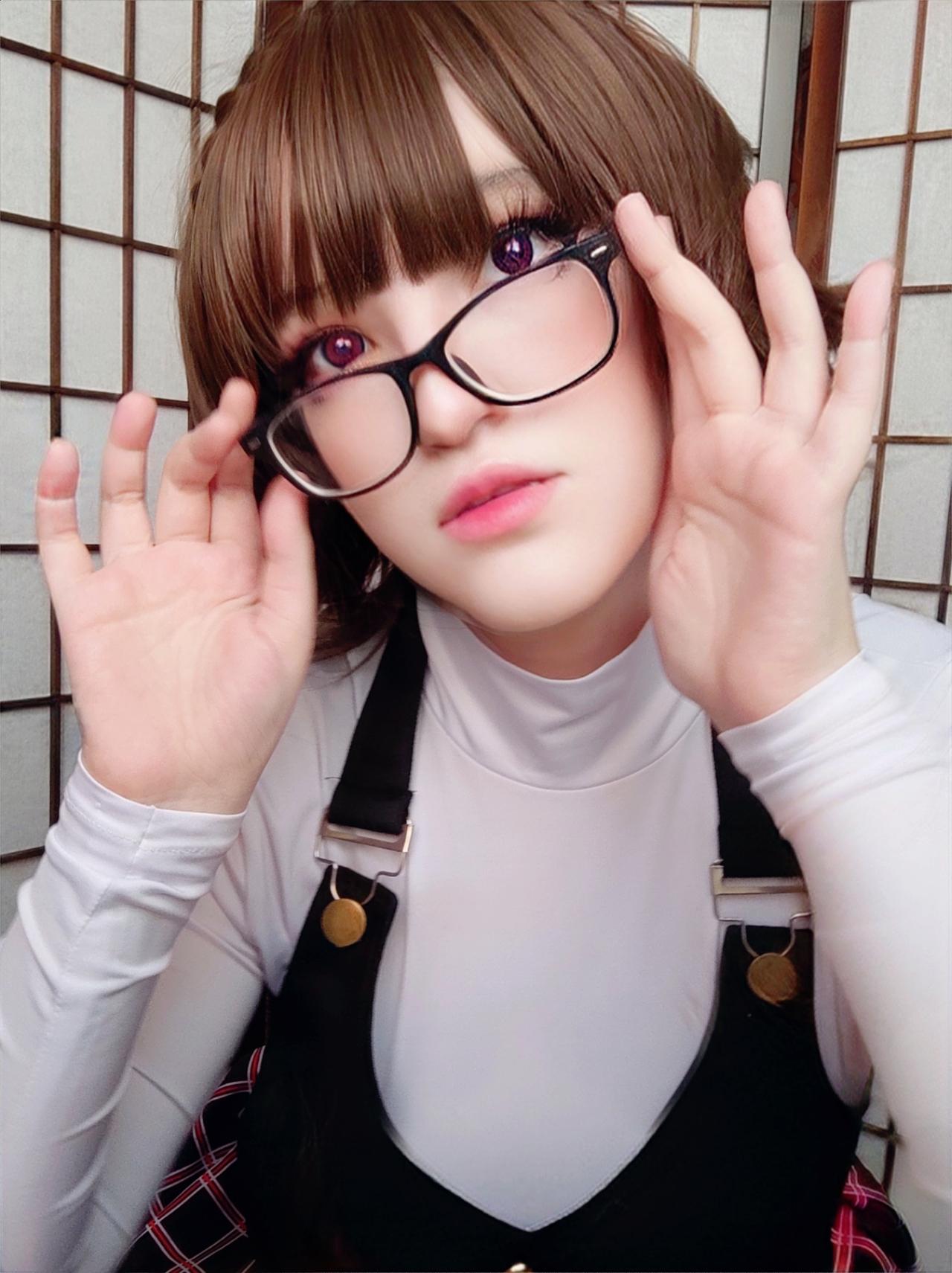 Akira surely is blind | Scrolller