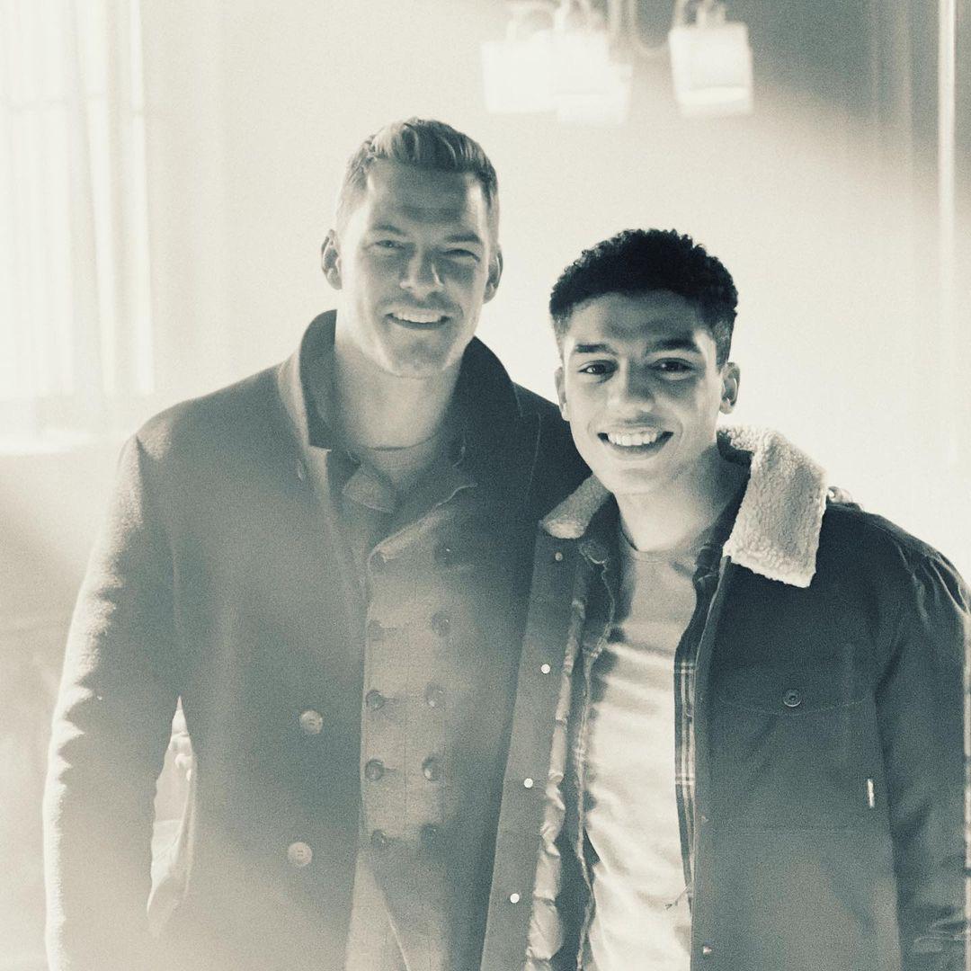 Alan Ritchson and Jay Lycurgo on set | Scrolller