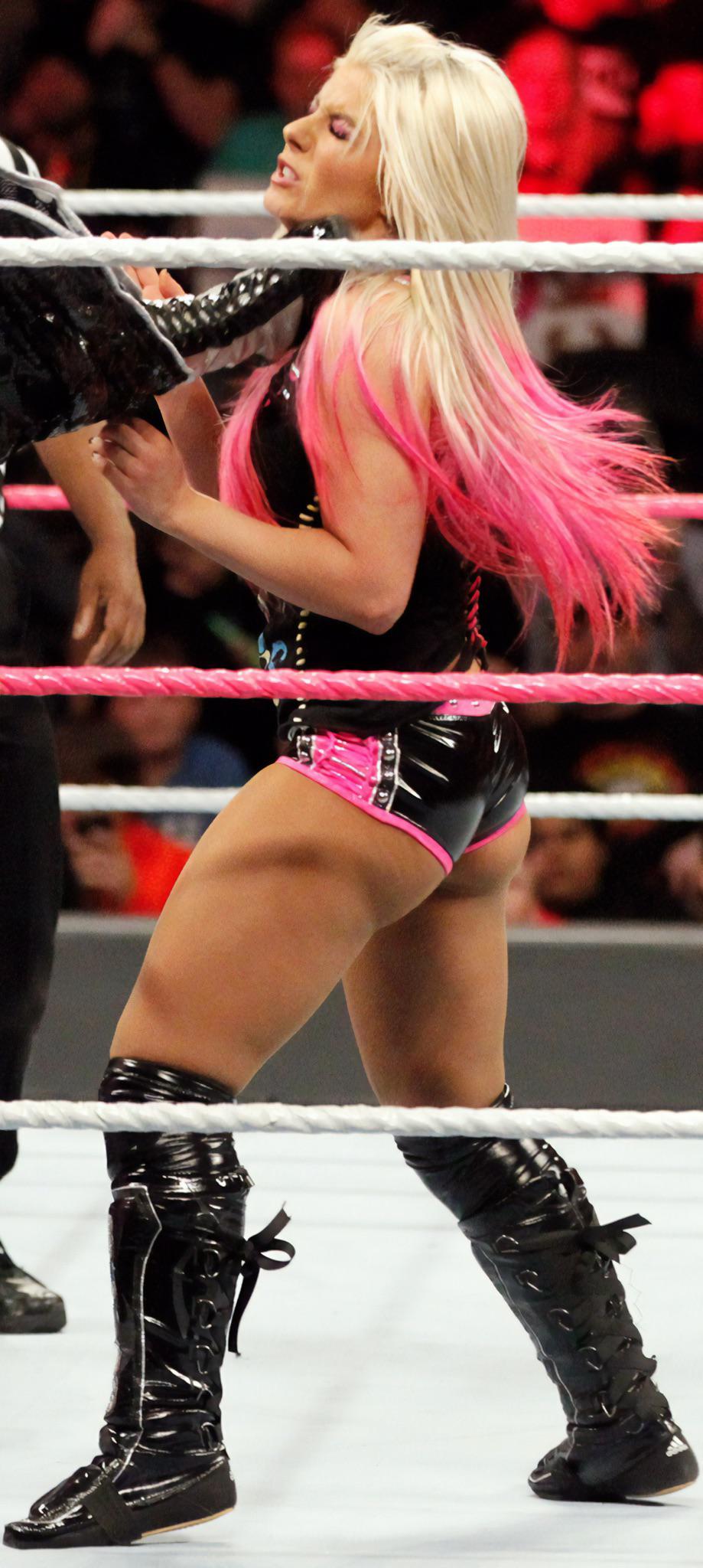 Alexa Bliss | Scrolller