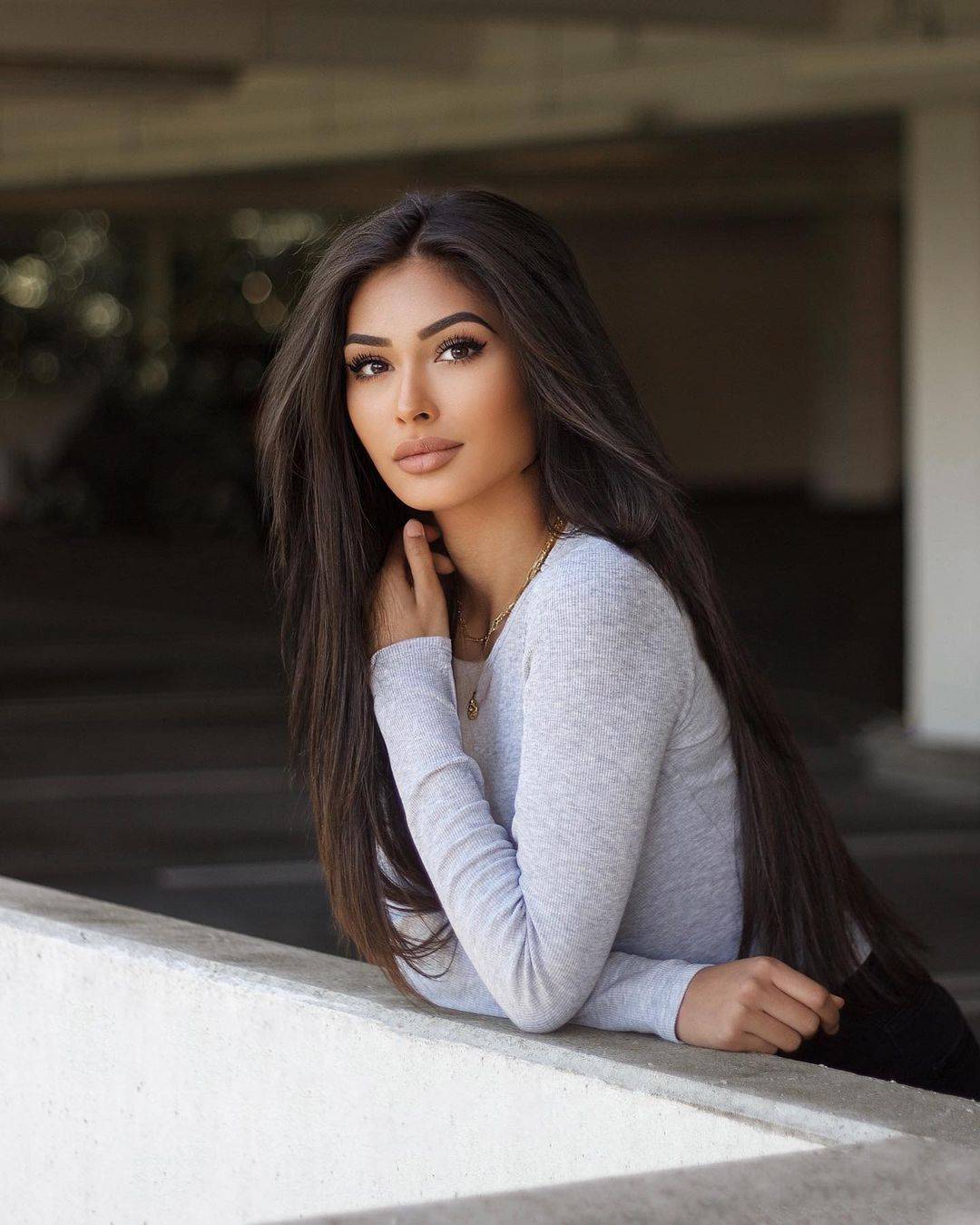 Alisa Linderer | Scrolller