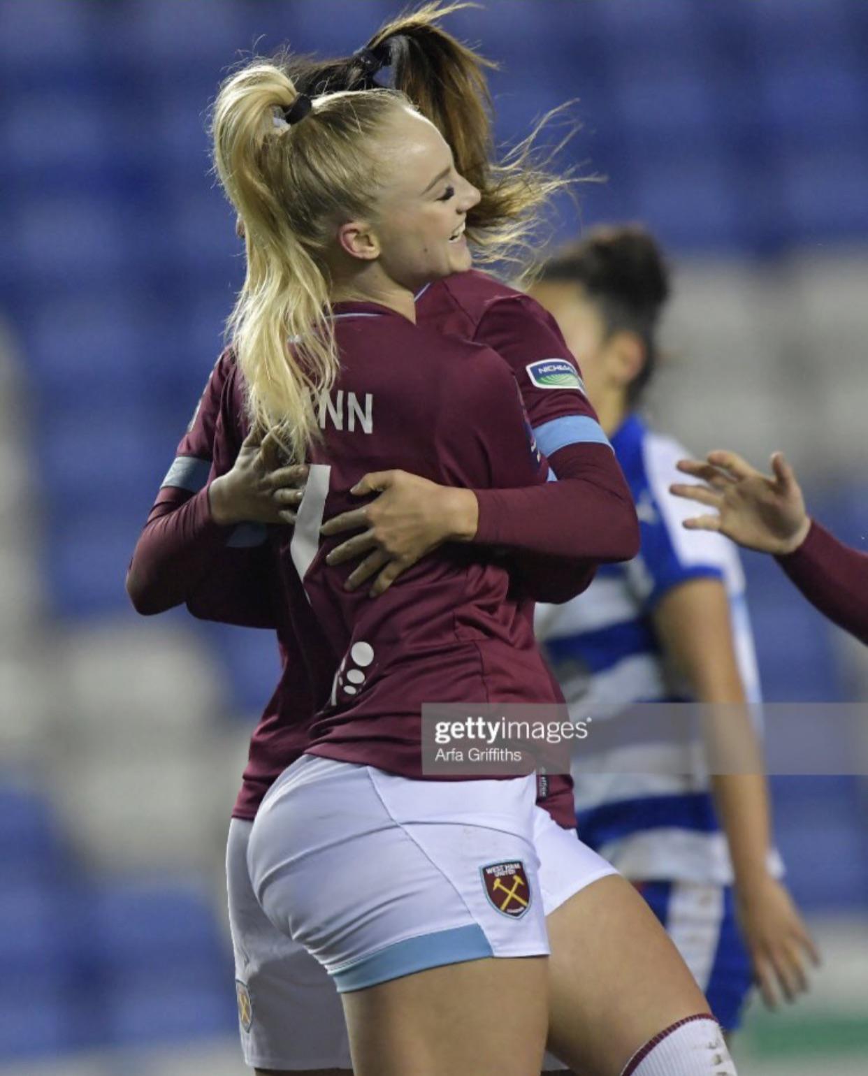 Alisha ass eating shorts 🩳 | Scrolller