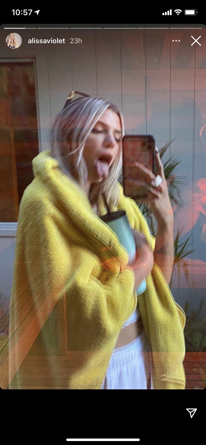 Alissa Violet | Scrolller