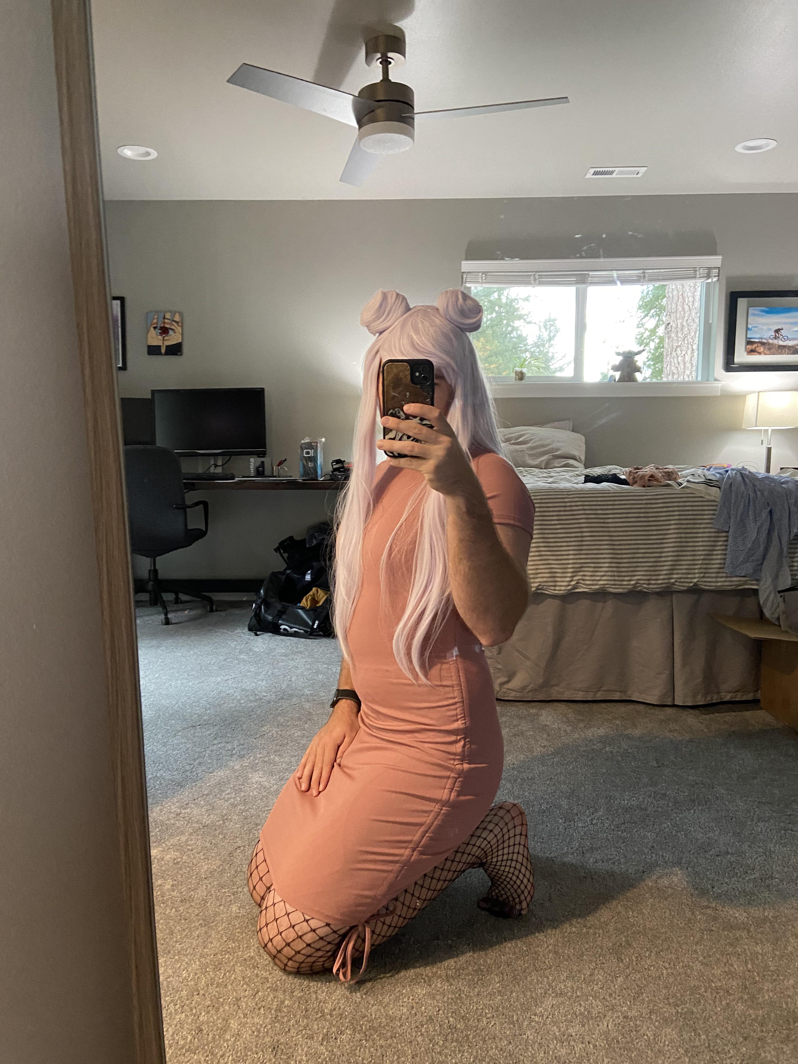 All dressed up and no one here to please🥺 💖 | Scrolller