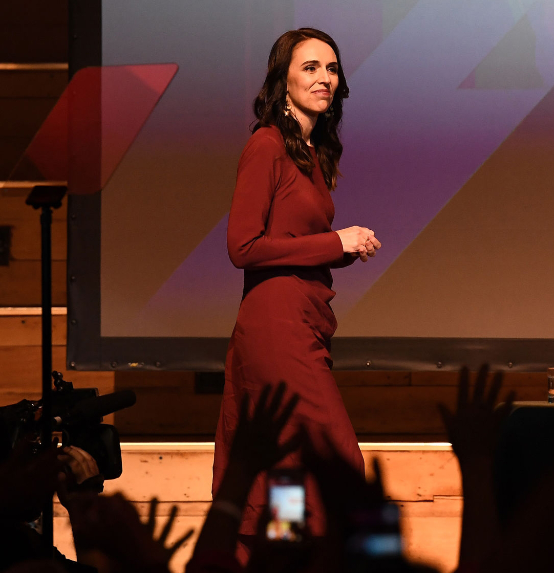 All in red | Scrolller