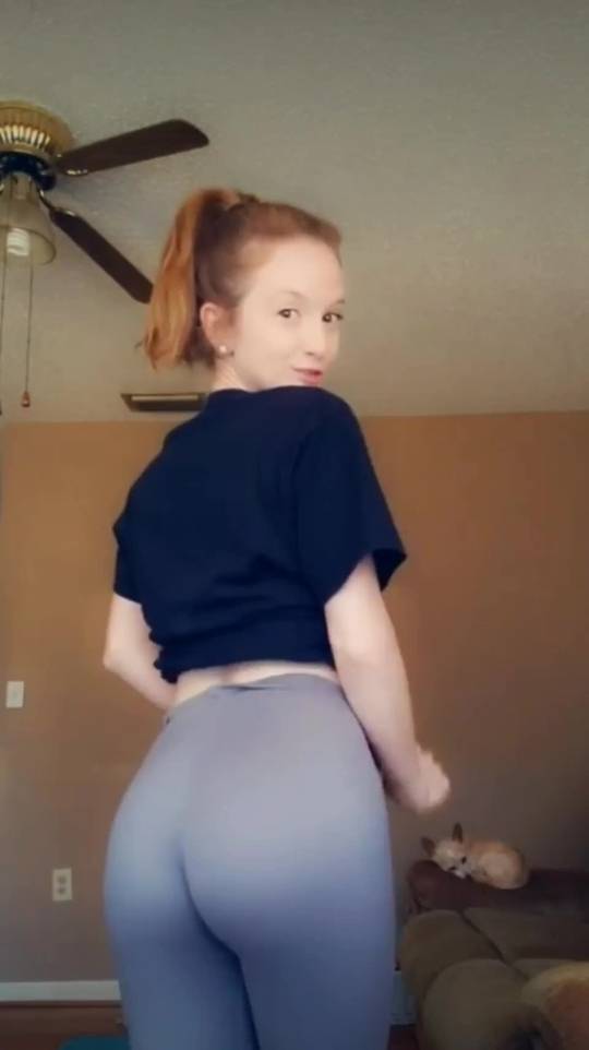 all smiles | Scrolller