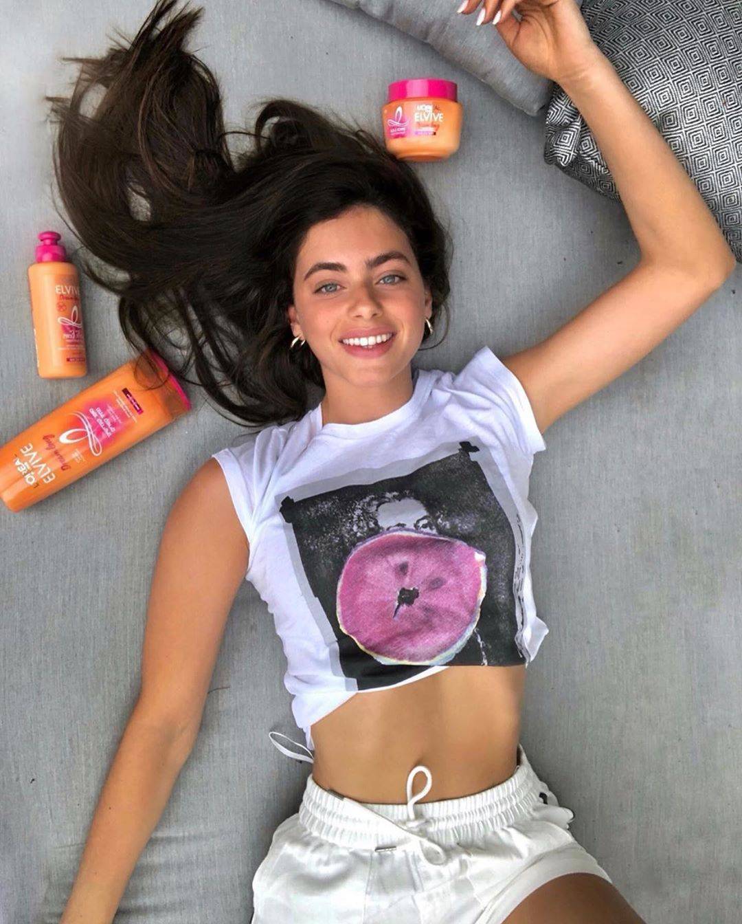 All smiles | Scrolller