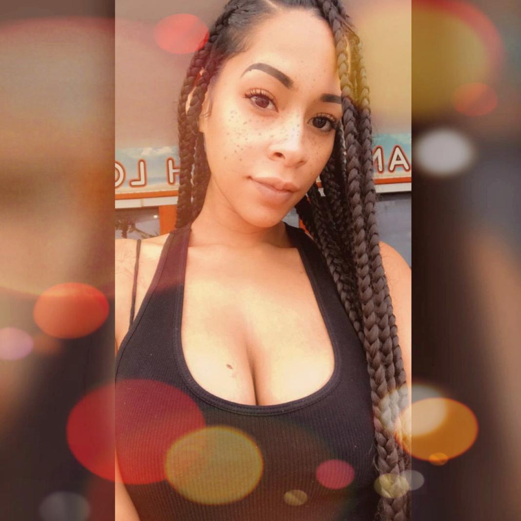 All the cleavage for today Instagram bellzhouseparty | Scrolller