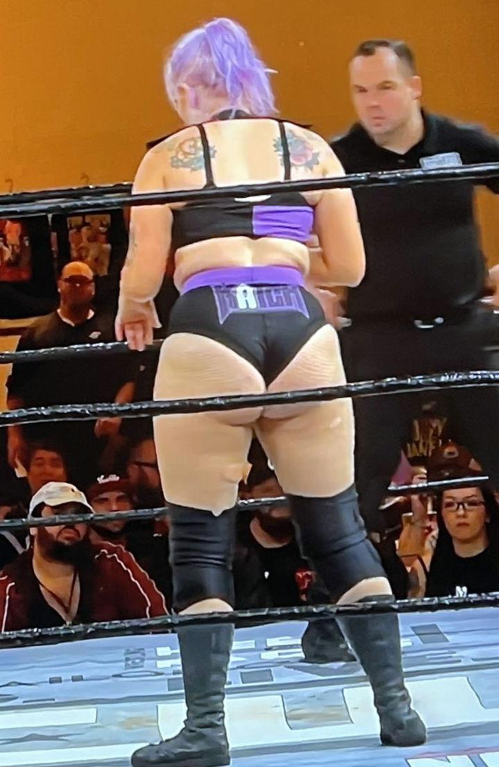 Allie Katch | Scrolller