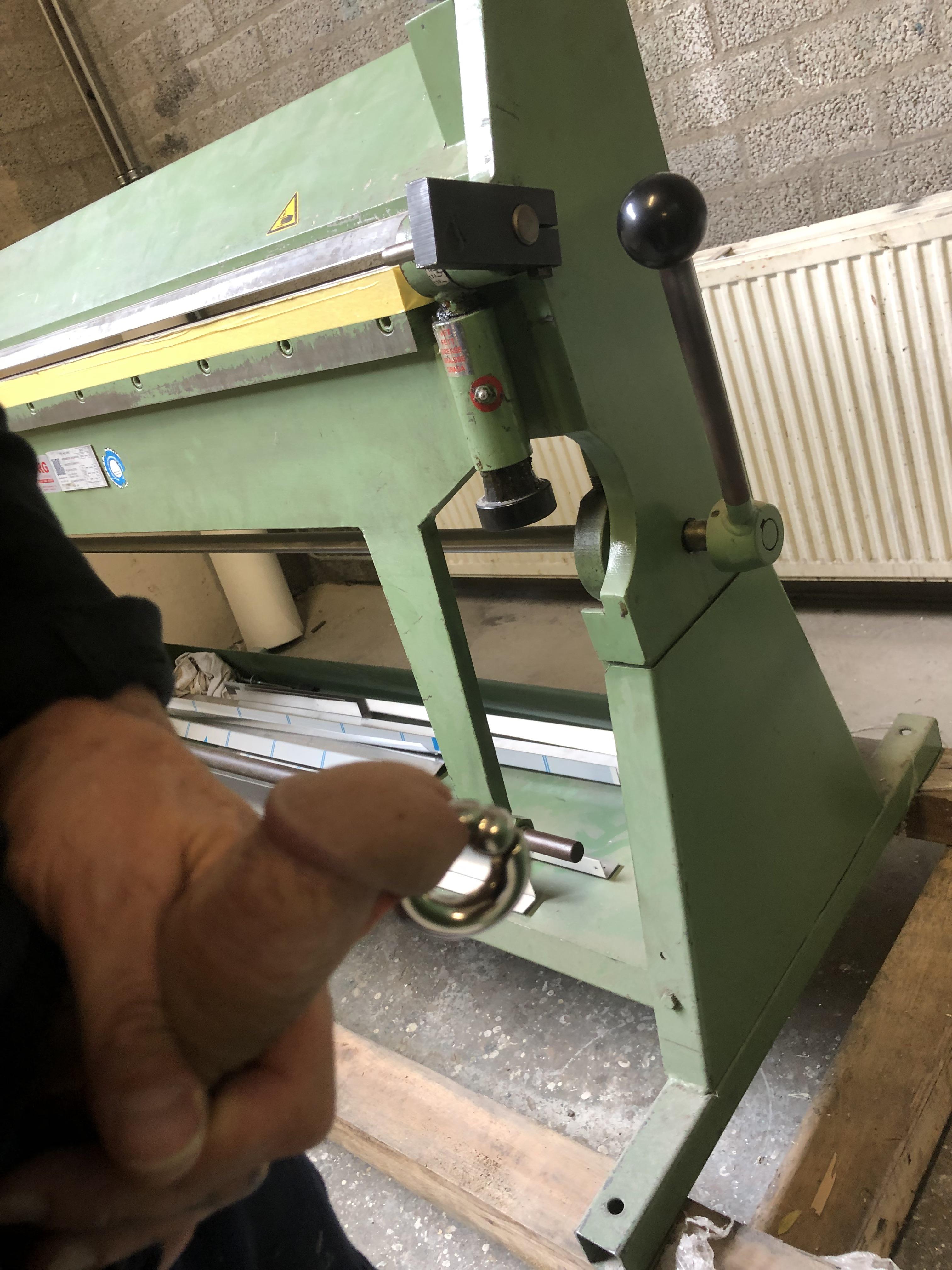 Almost got caught at the workshop | Scrolller