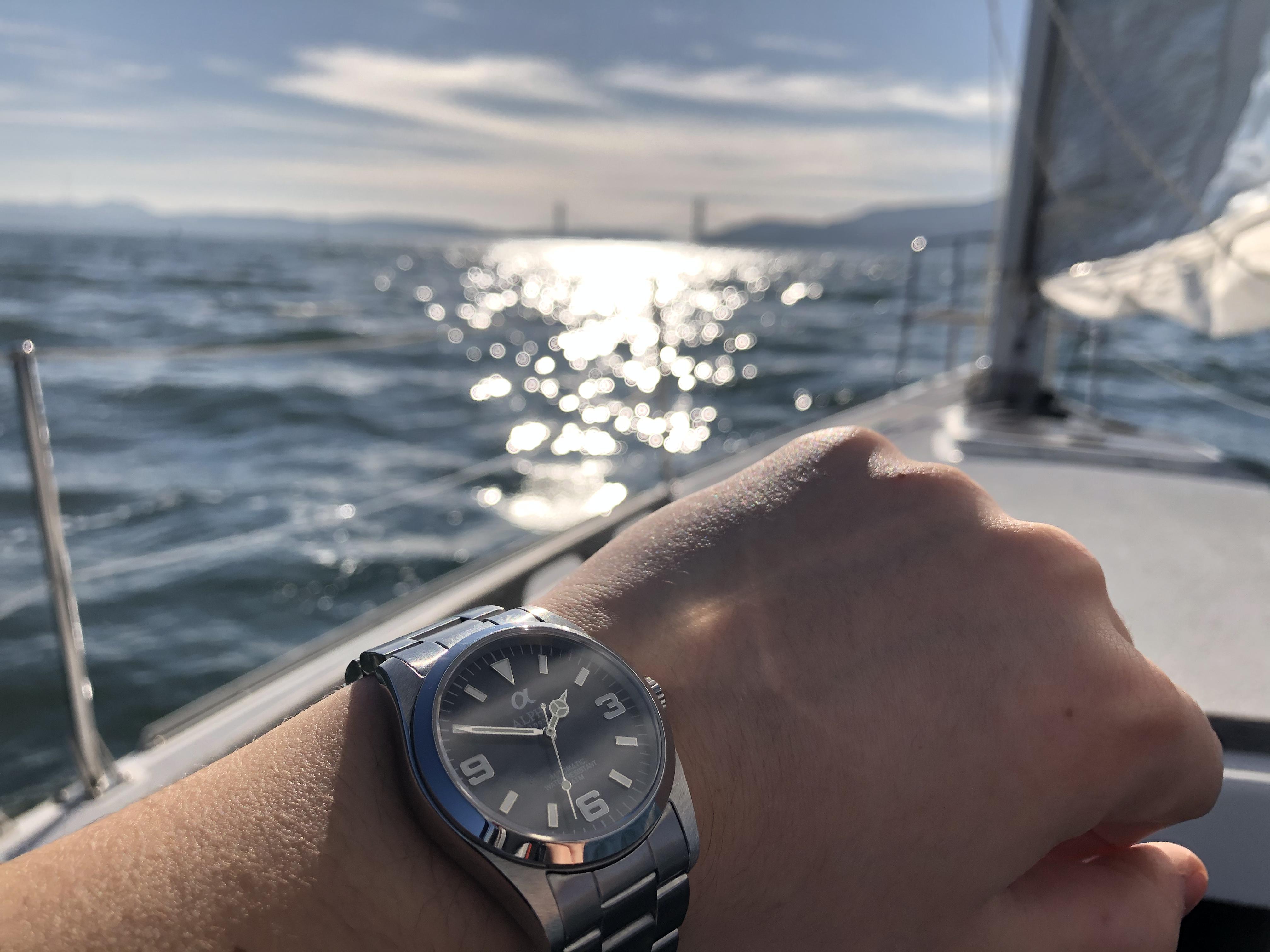 Alpha Explorer on the Bay | Scrolller