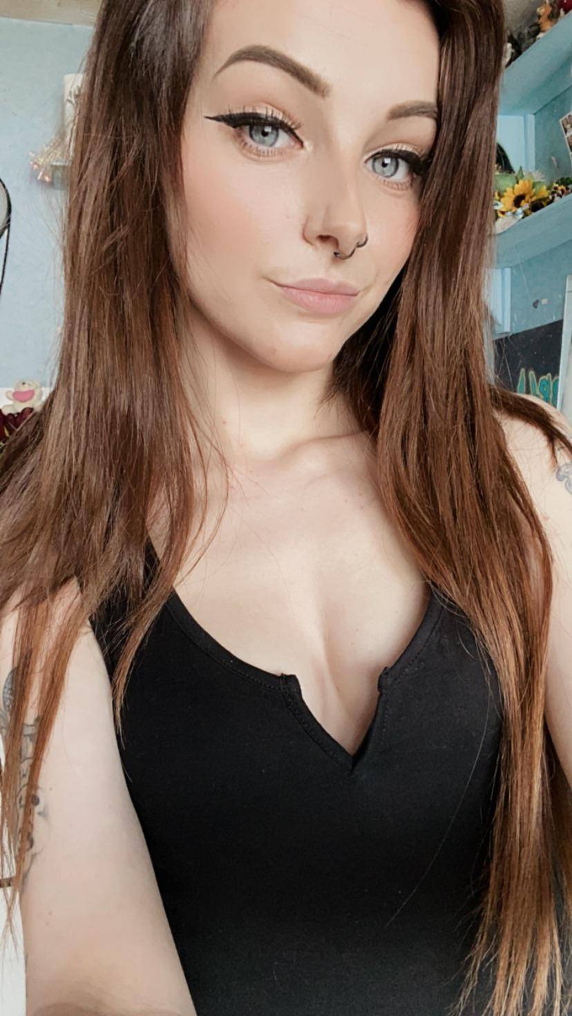 Always get compliments on my eyes, what do you guys think??🥺 | Scrolller