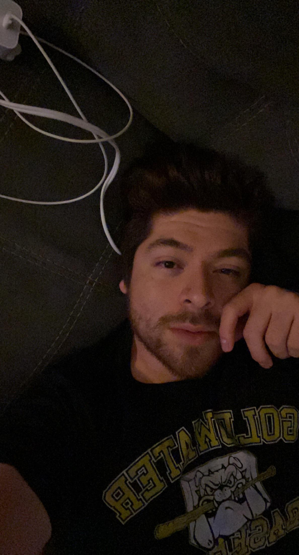 Just had milk and cookies and now I want sleep… I promise I’m an adult 😂 | Scrolller