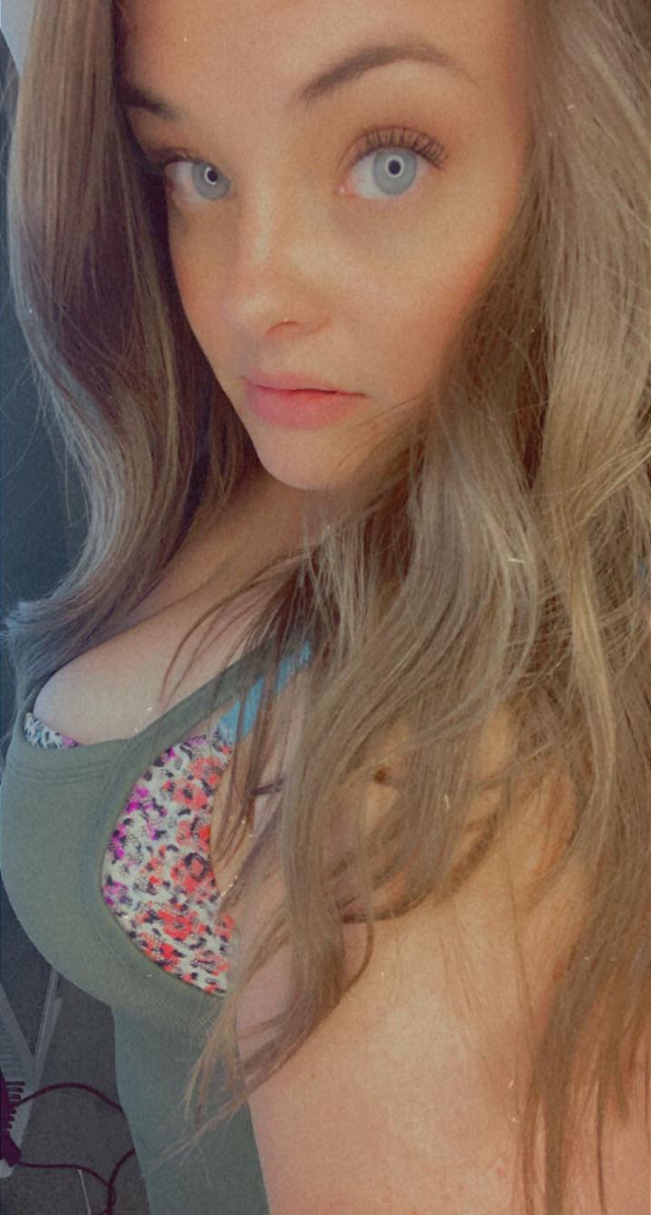 Am about des eyes doe ? 😝 31f | Scrolller