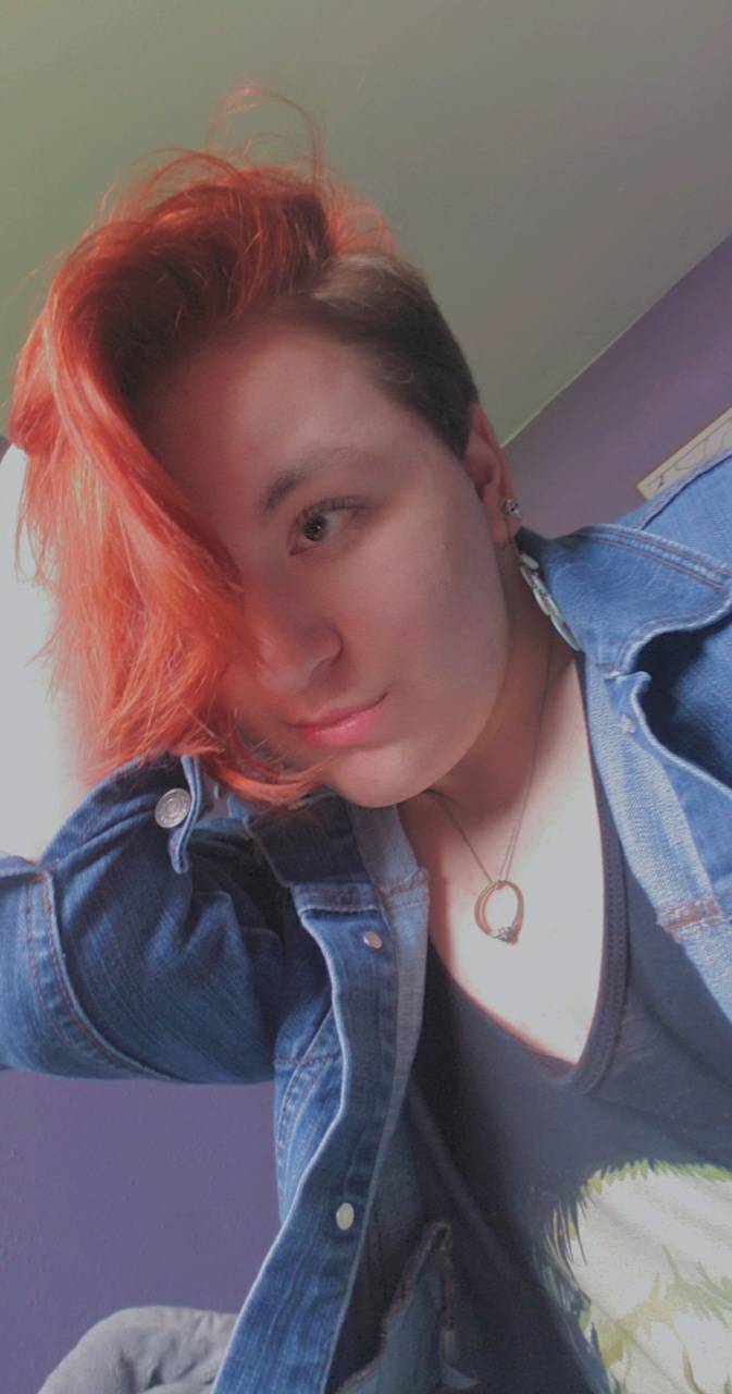 Am human | Scrolller