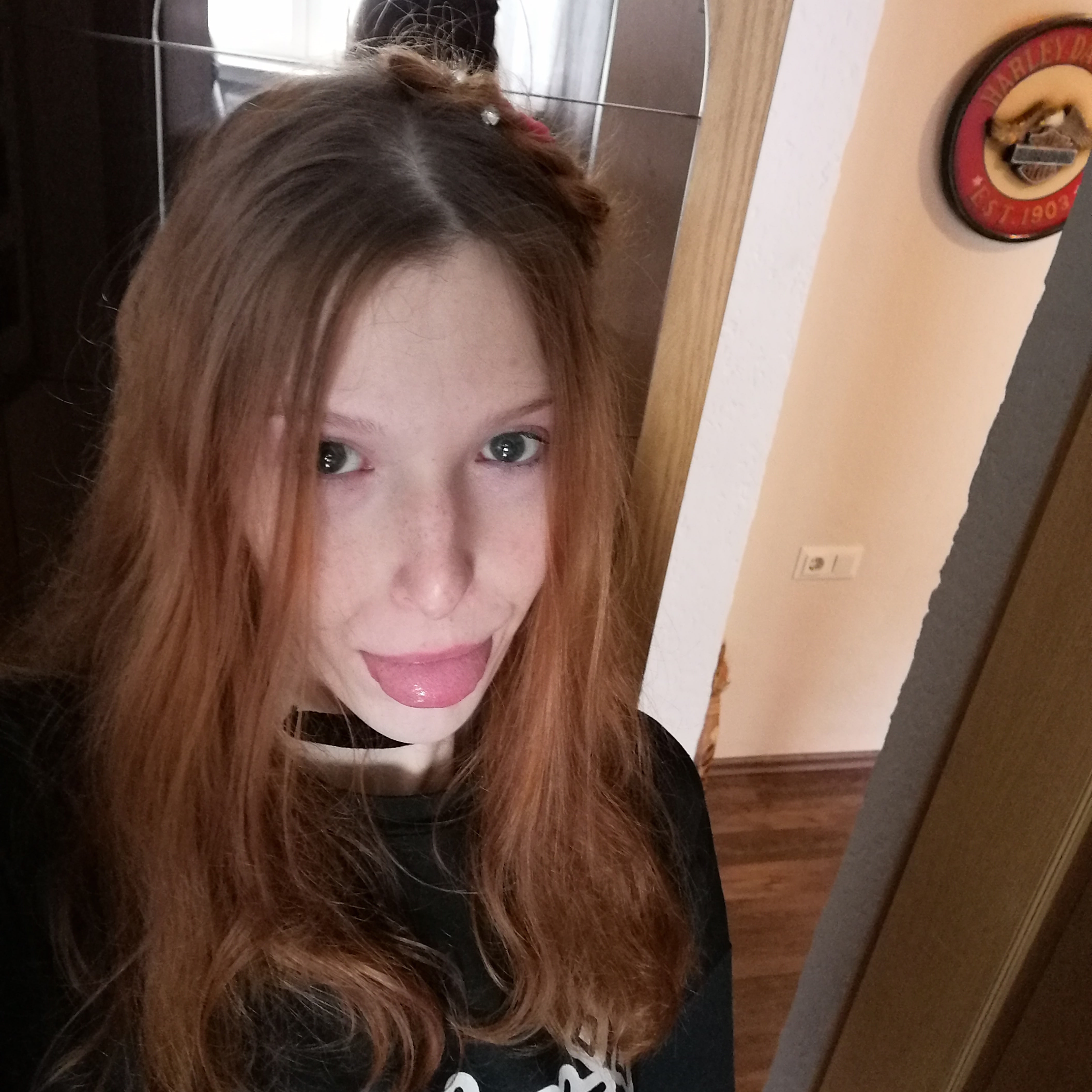 Am I cute or just weird. You decide. | Scrolller