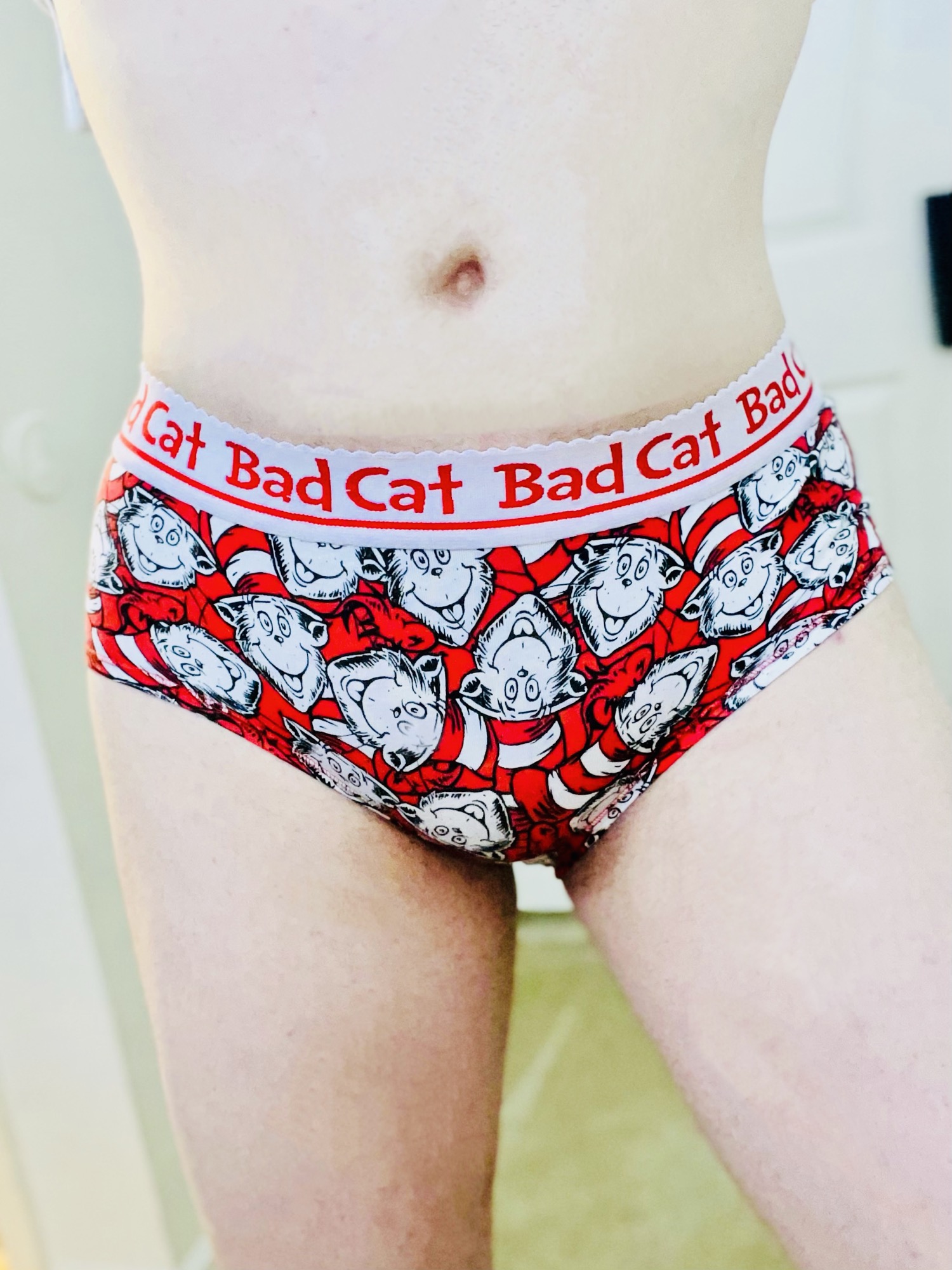 🤍♥️ Am I good enough to be your bad kitty cat?? ♥️🤍 | Scrolller