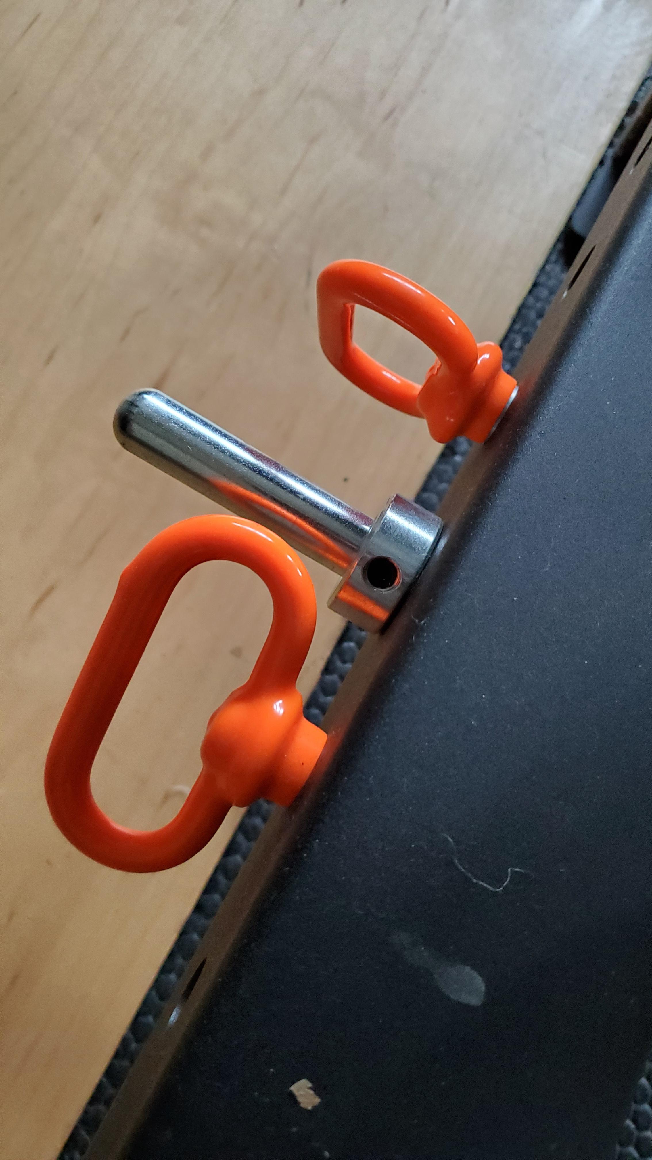 Am I missing a screw or something from the Rogue landmine attachment??? | Scrolller