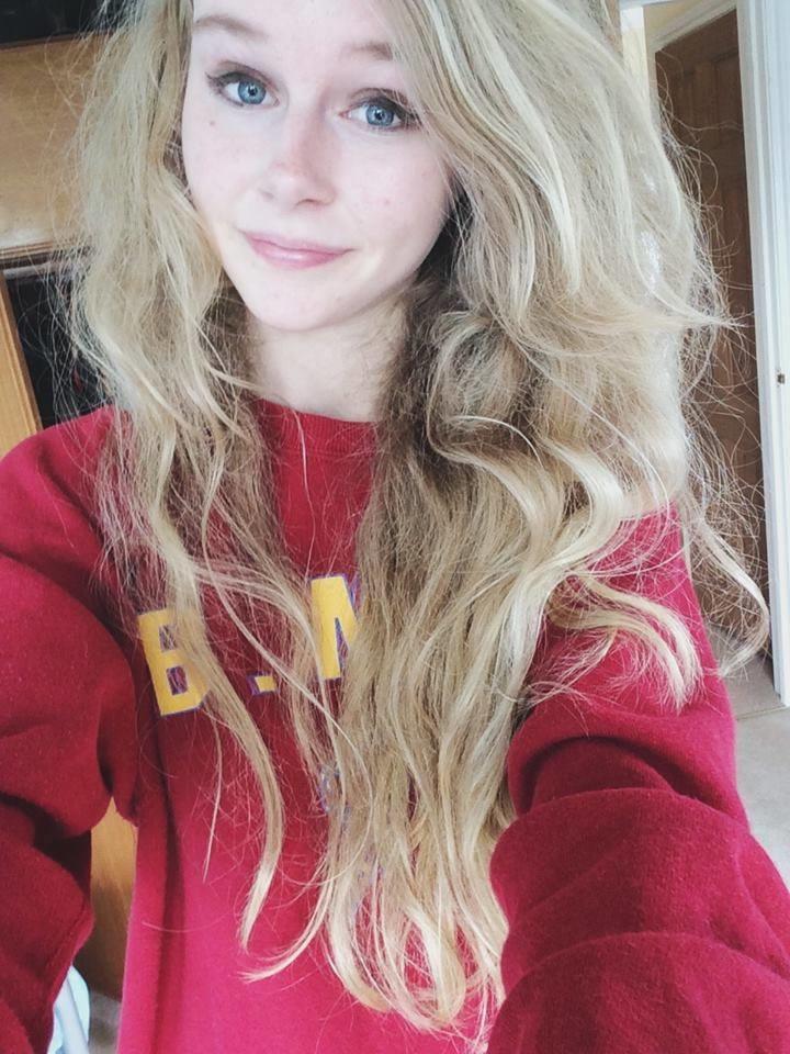 Am I passable? (: | Scrolller