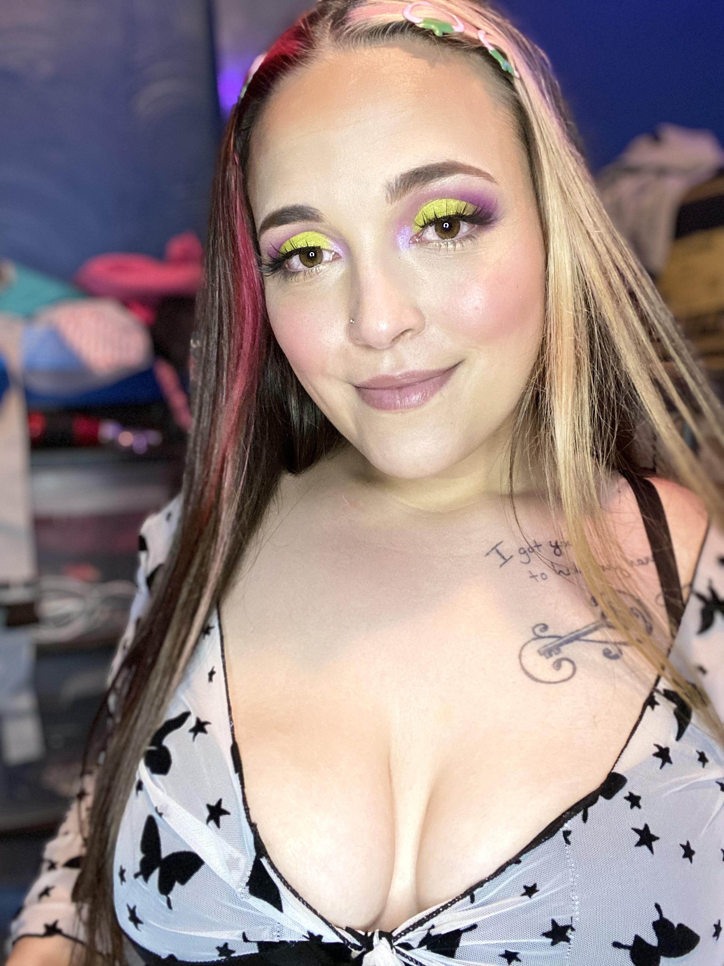 Am I pretty ? | Scrolller