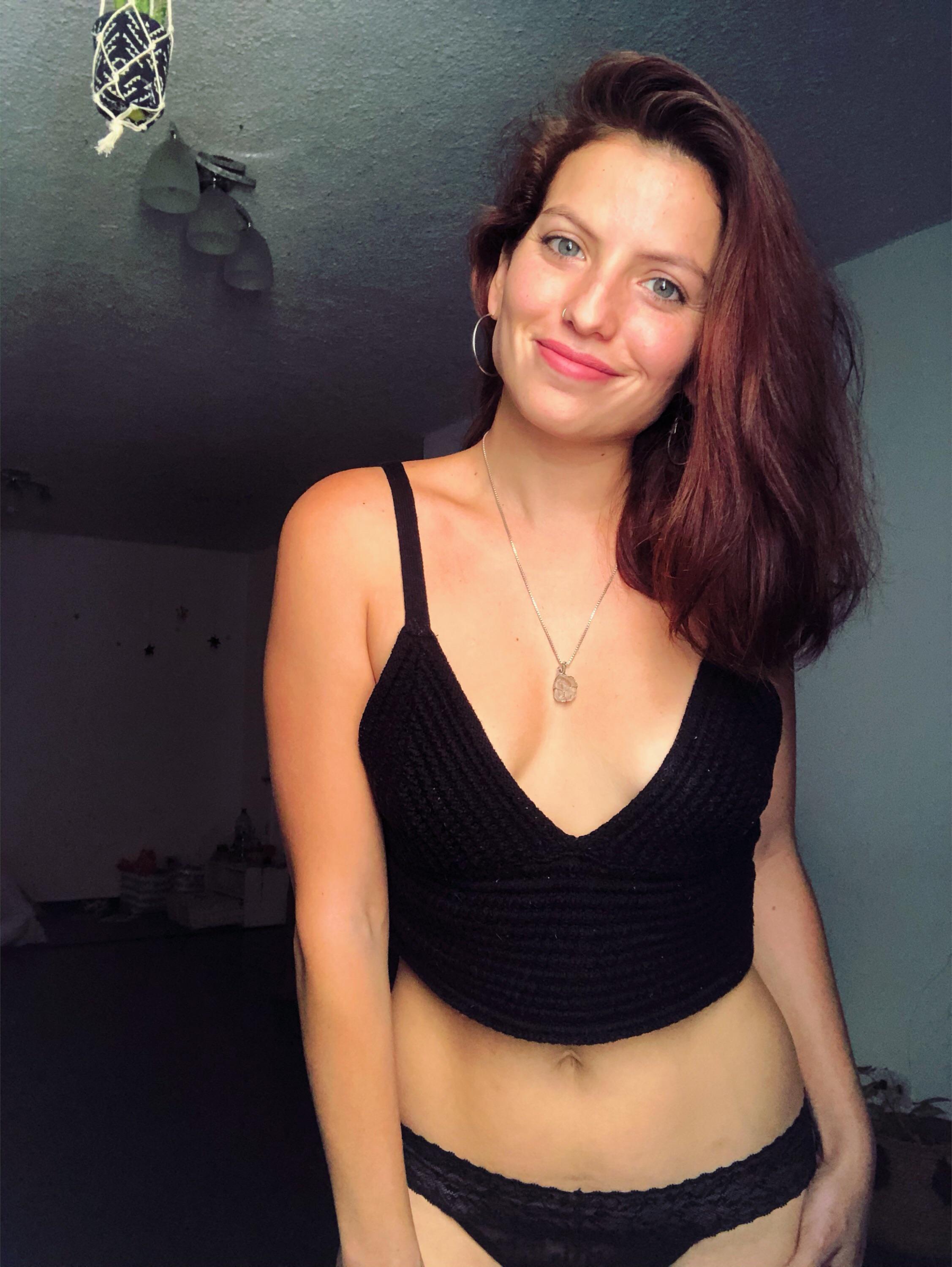 Am I your type of Milf ? | Scrolller