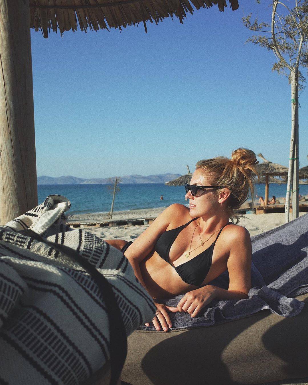 Am Strand | Scrolller