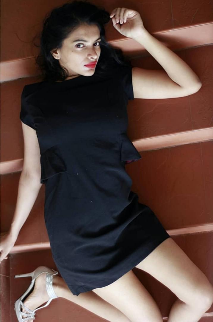 Amalda Liz | Scrolller