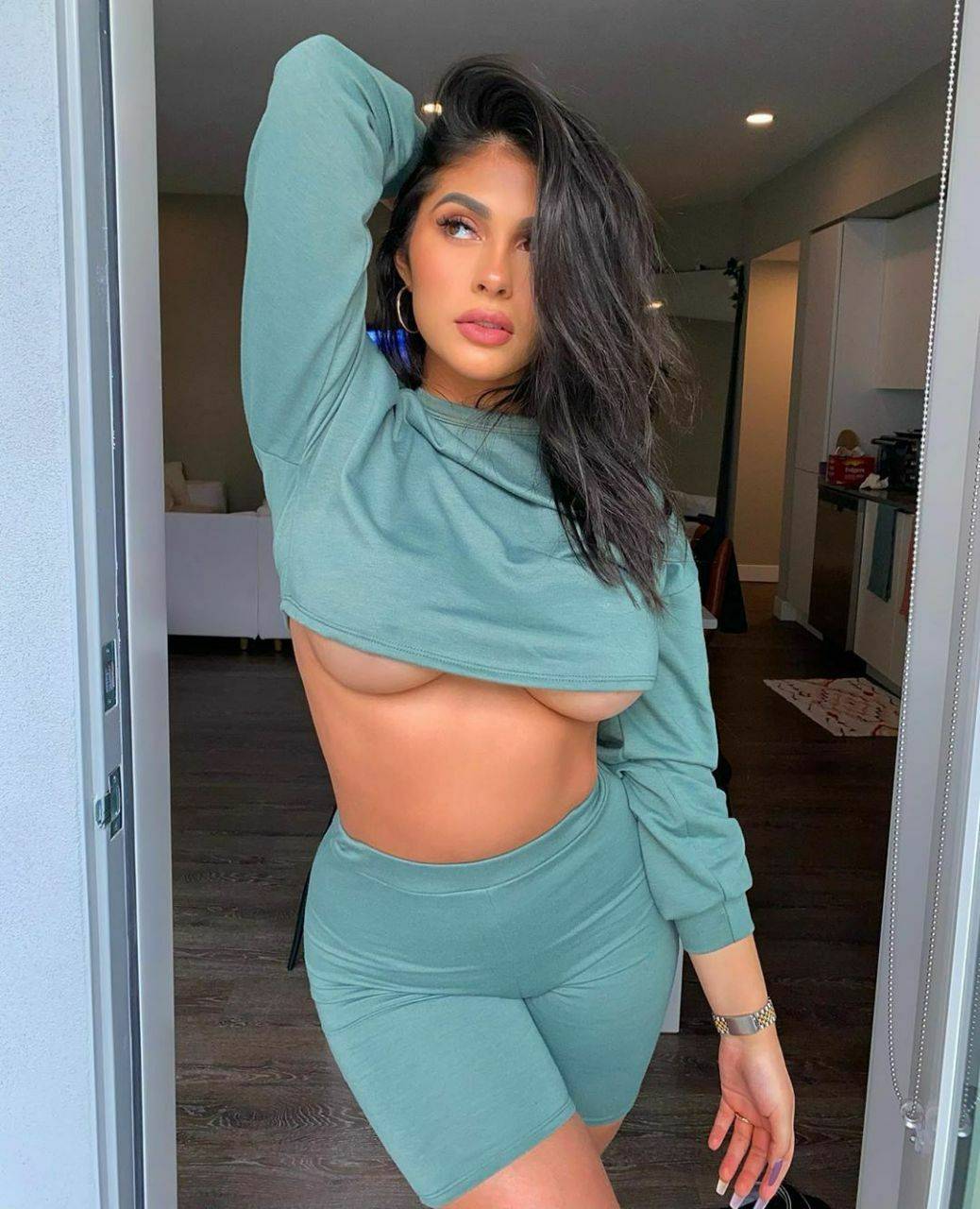 Amanda And Kiran Lee | Scrolller