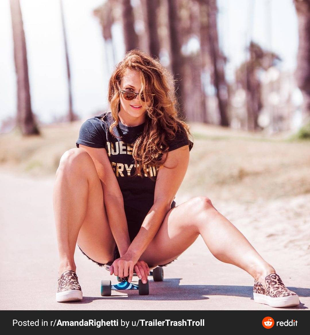 Amanda Righetti | Scrolller