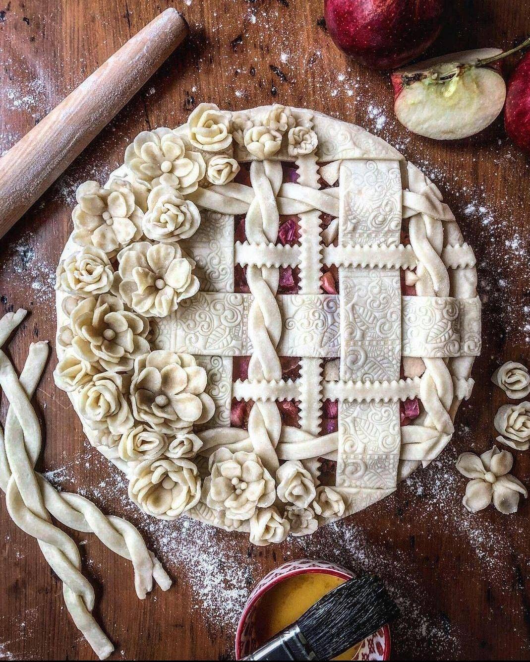 Amazing pie crust design | Scrolller