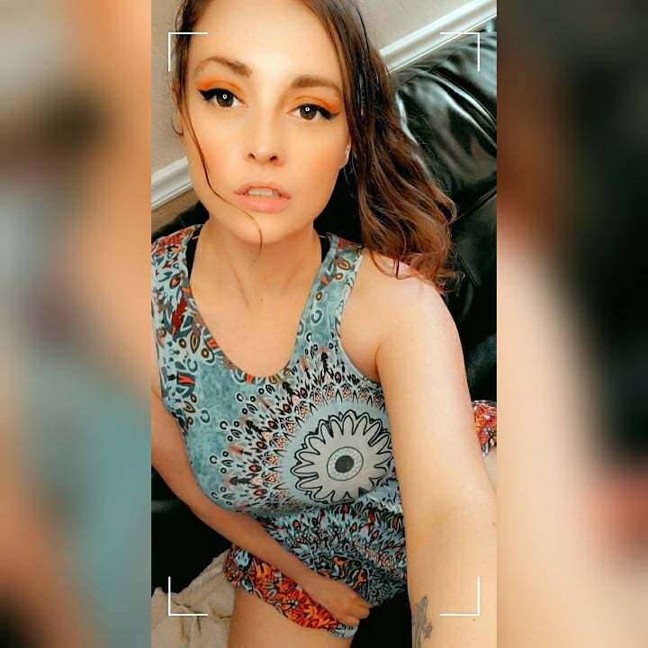 Pretty and petite 💕 | Scrolller