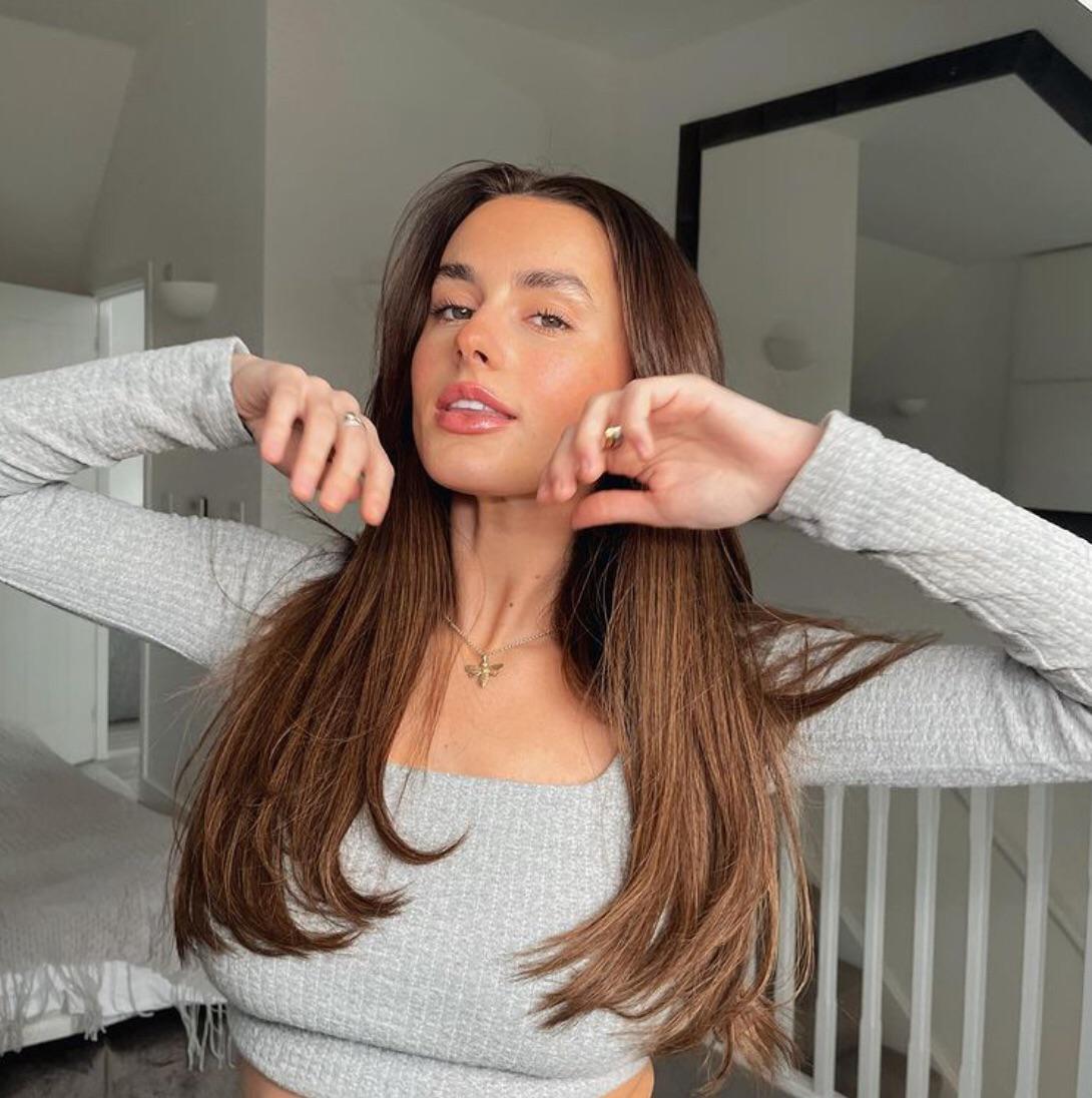 Amber Davies | Scrolller