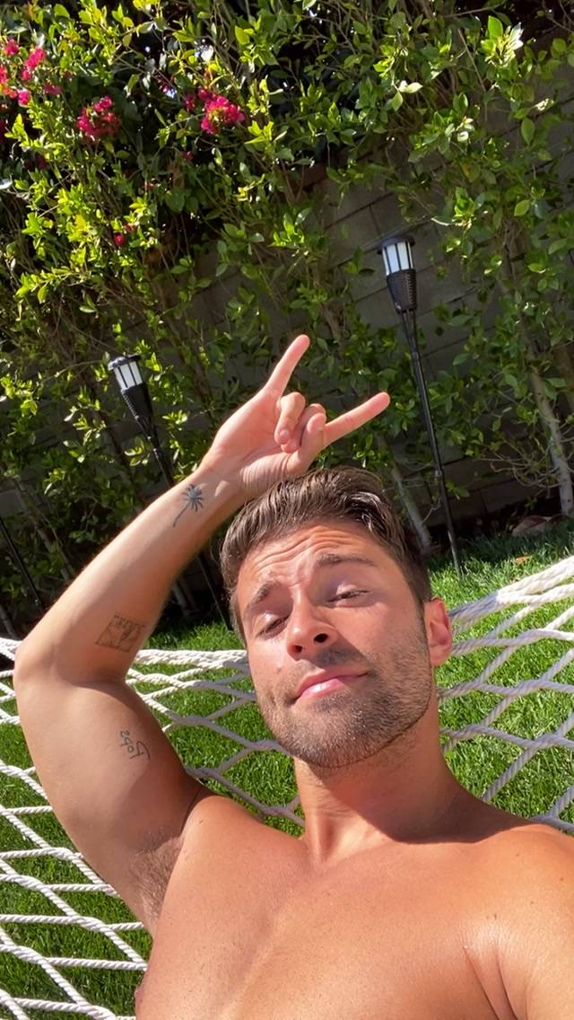 American singer Jake Miller | Scrolller