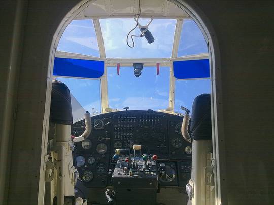 AN-2 cockpit | Scrolller