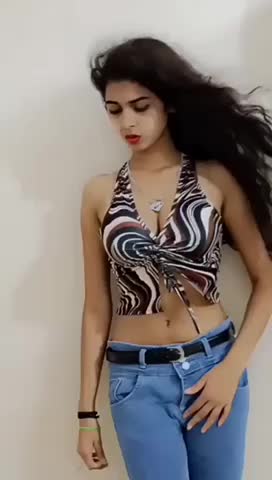 An absolute seductress | Scrolller