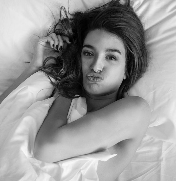 Ana War (Spanish singer) | Scrolller