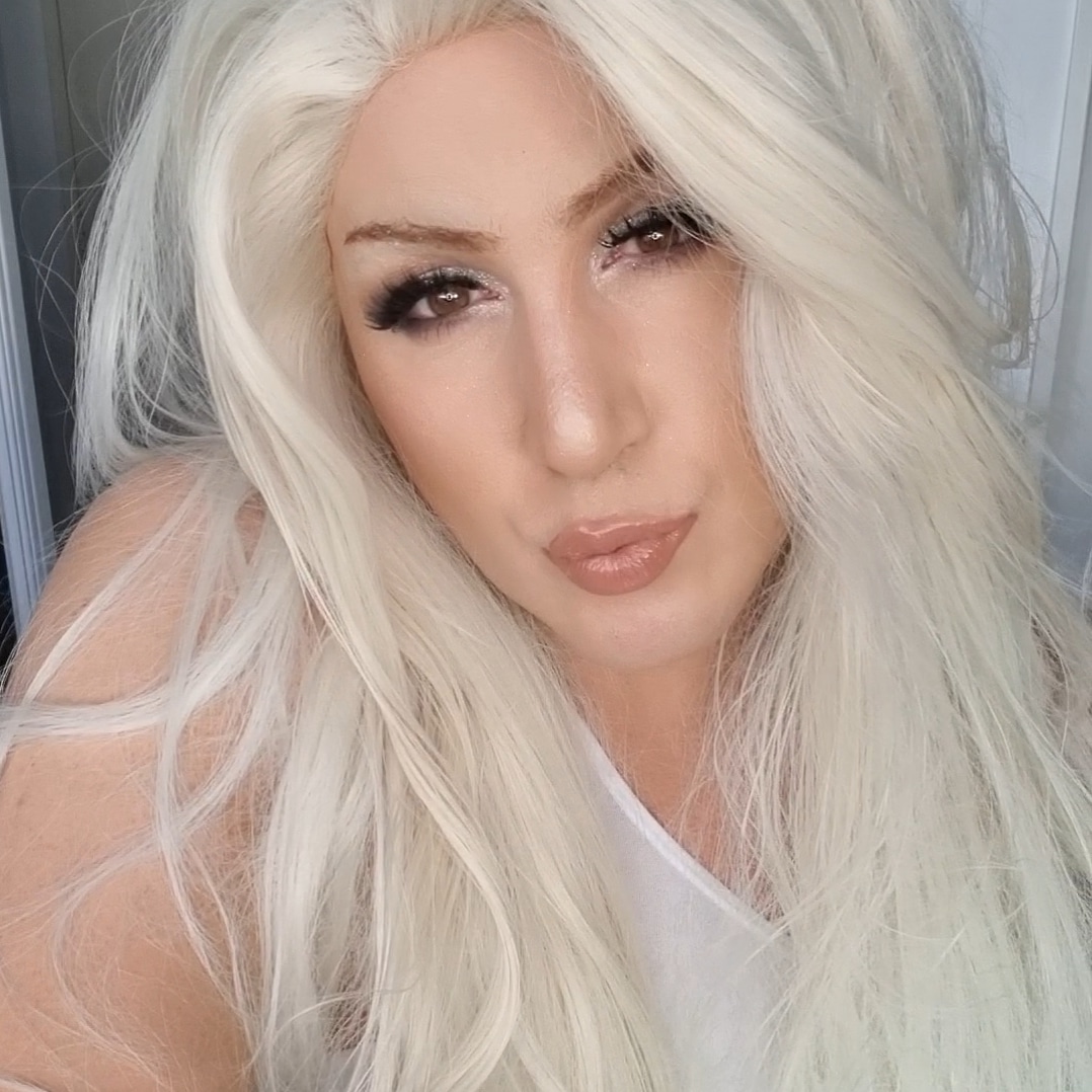 Angelic 😇😇 | Scrolller