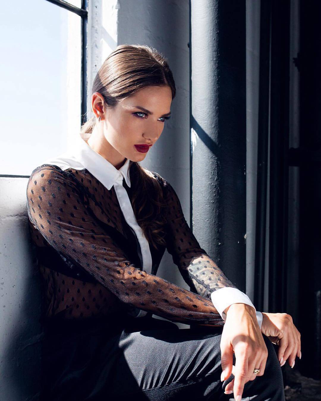 Anna Smith | Scrolller