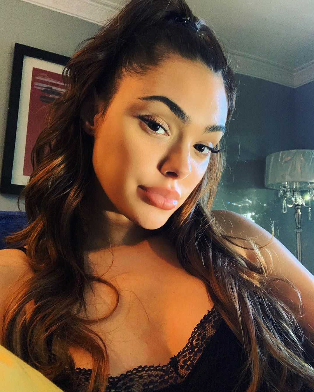 Annabelle Acosta | Scrolller