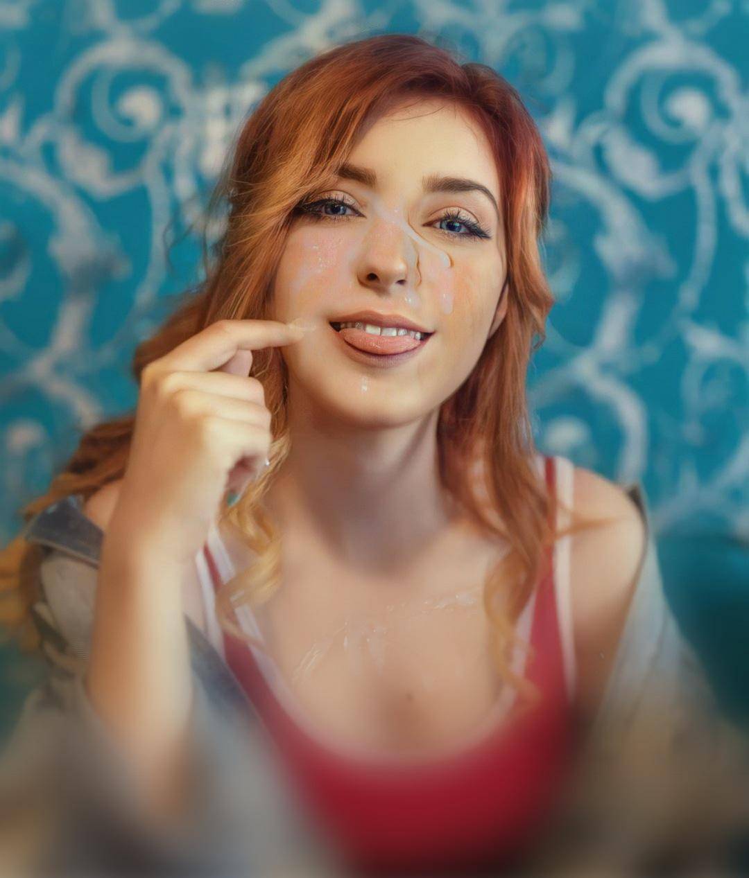 Anni hat es gern im Gesicht 💦 | Scrolller