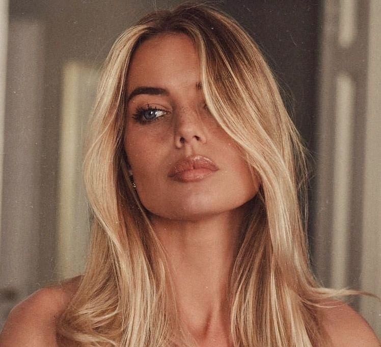 Annie Ericson [irtr] | Scrolller