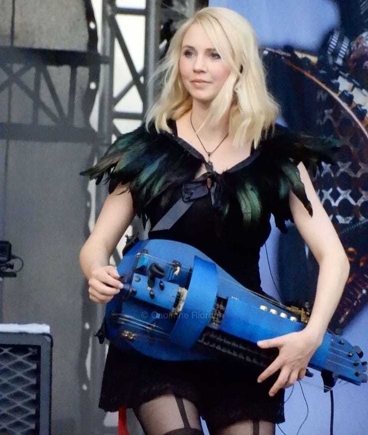 Annie Gurdy and her Walter Simons | Scrolller