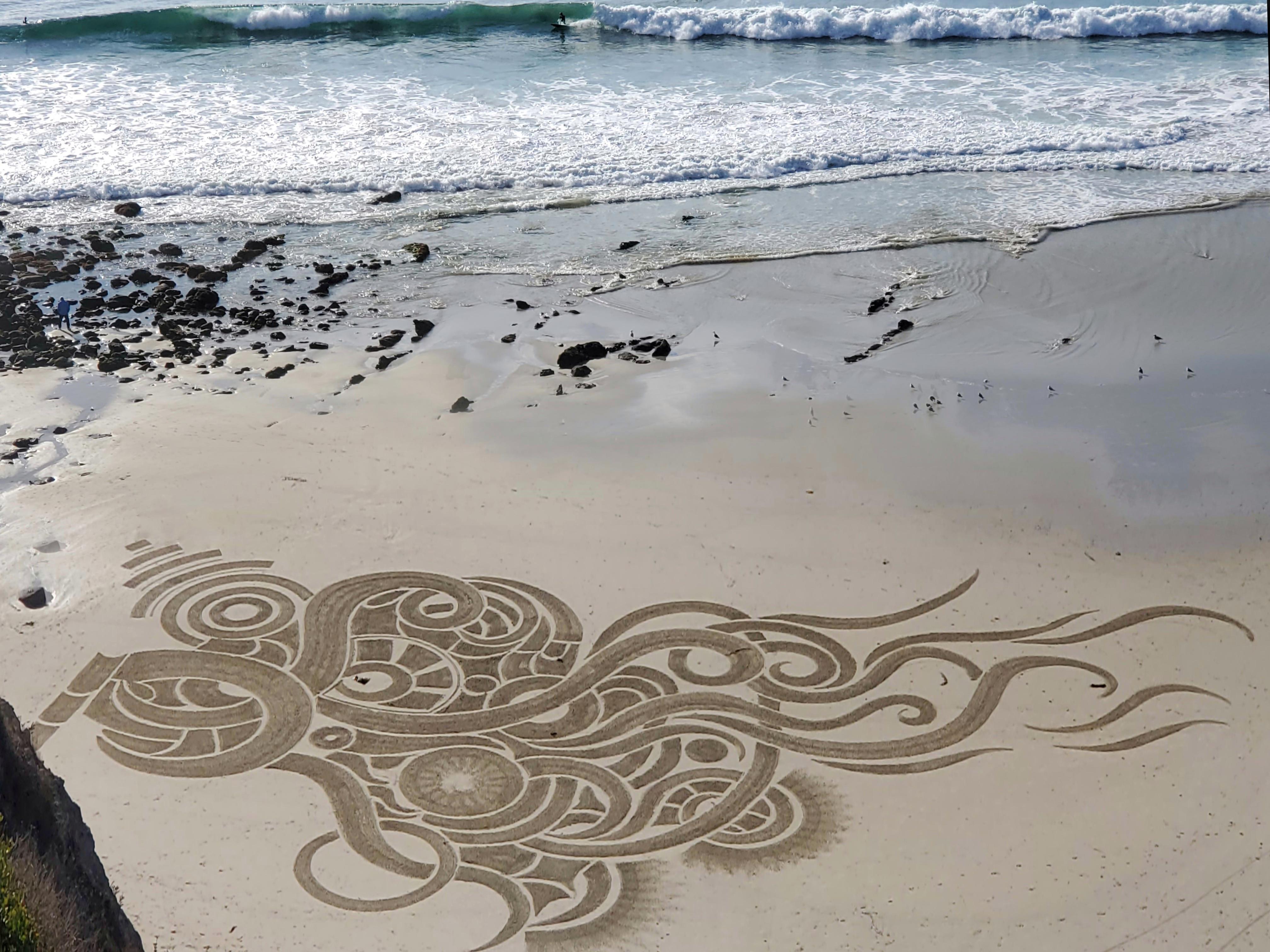 Another -almost street art- by me. This time, from Dana Point, CA. Sand raking- freehand ...