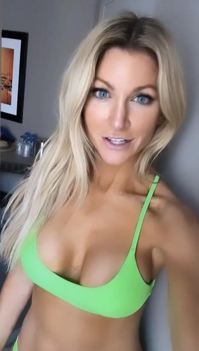 Another bikini pic | Scrolller