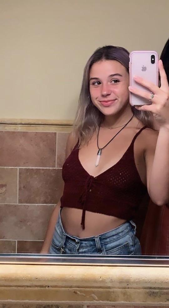 Another pic of Alicia (20) | Scrolller