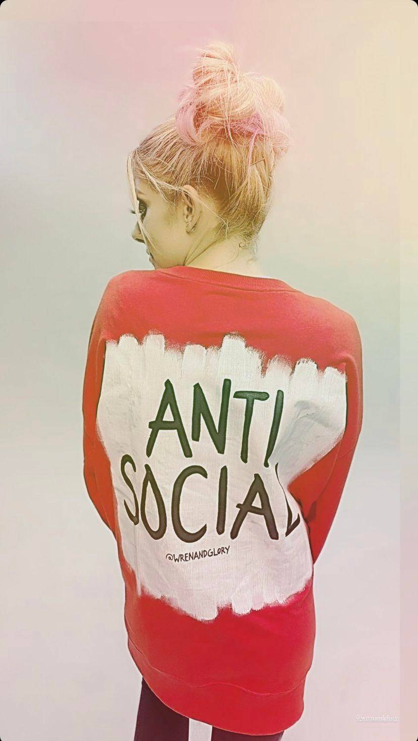 Anti social | Scrolller