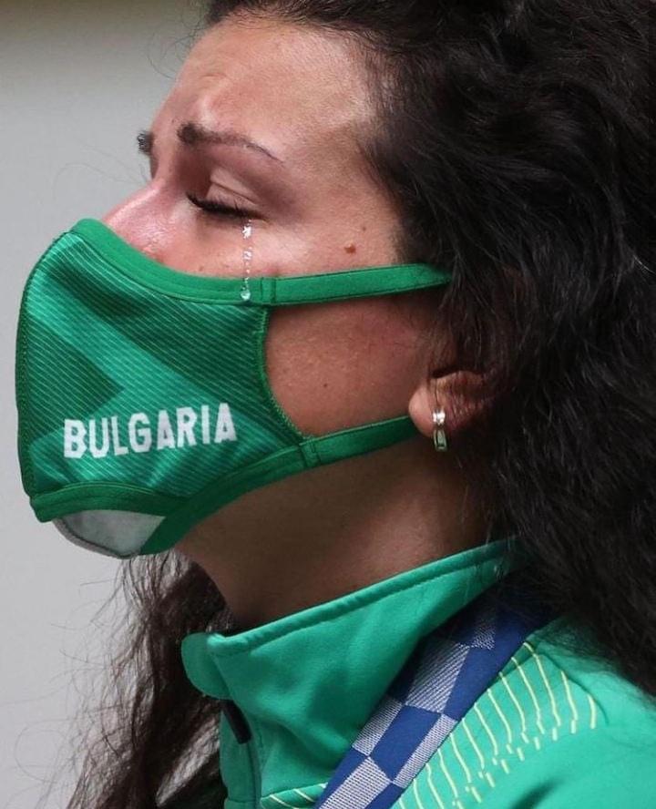 Antoaneta Kostadinova (air pistol, 10m) in tears during the ceremony after winning silver medal ...