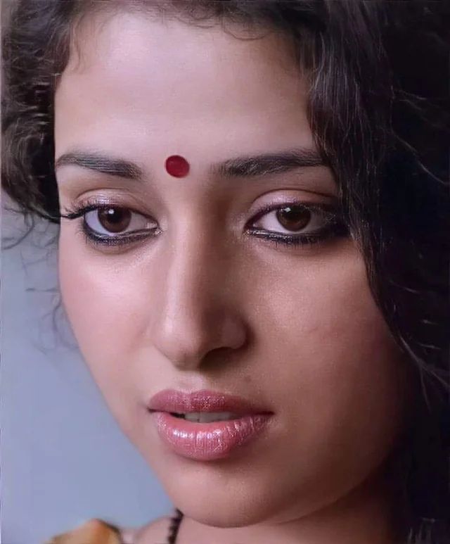 Anu Sithara | Scrolller