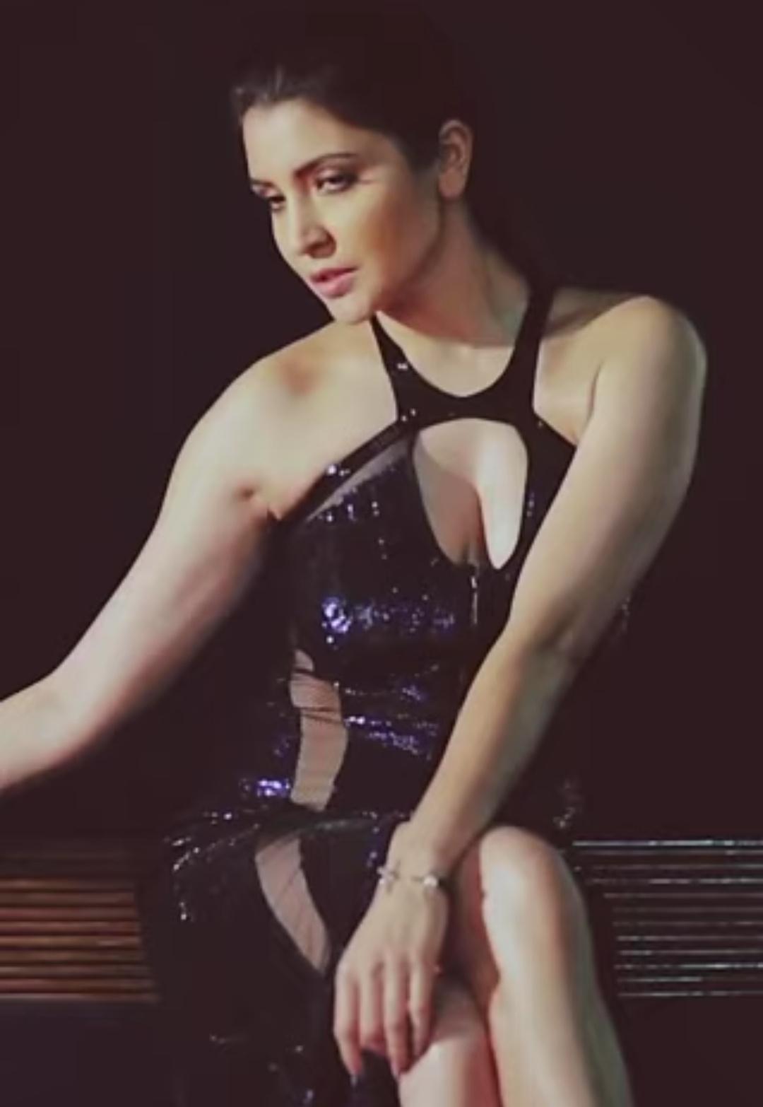 Anushka Sharma | Scrolller