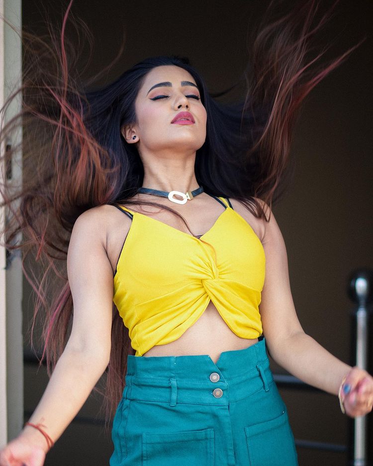 Any flappers? comment | Scrolller