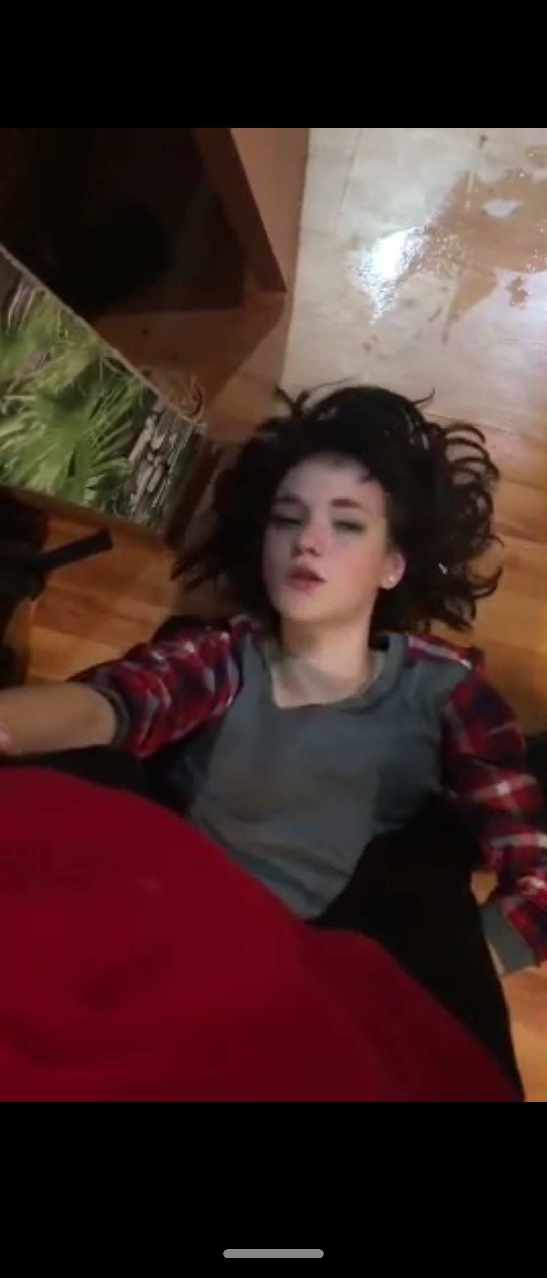 Any of guys have the full vídeo? | Scrolller